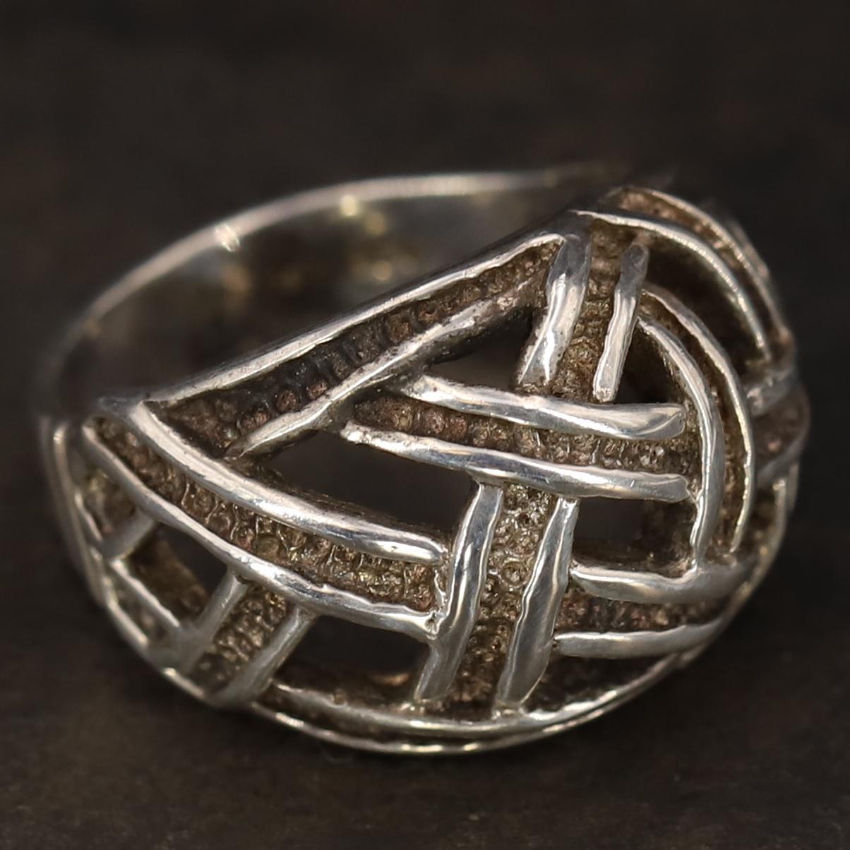 Sterling Silver Lattice Open-Work Dome Ring » Tookey Buxton